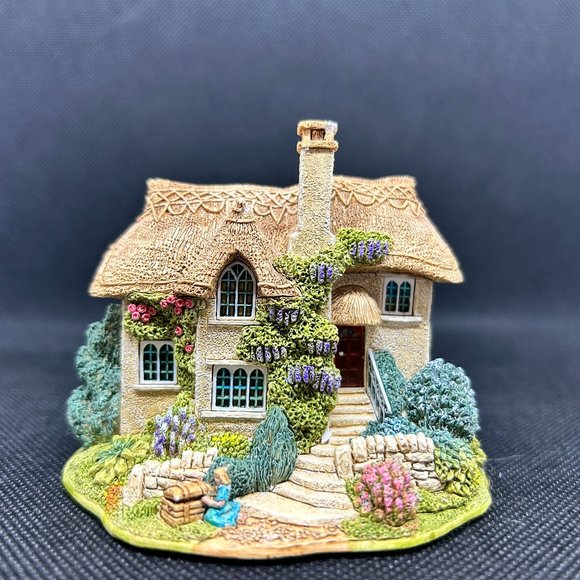 Lilliput Lane | Accents | Lilliput Lane Little Treasure Collectible ...